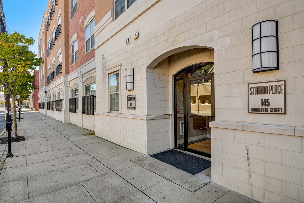 Station Place Apartments - 145 Monmouth St Red Bank, NJ 07701 ...