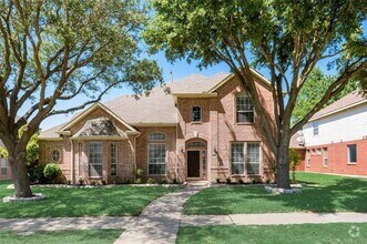 Spring Ridge Apartments for Rent with a Walk-In Closet - Plano, TX ...