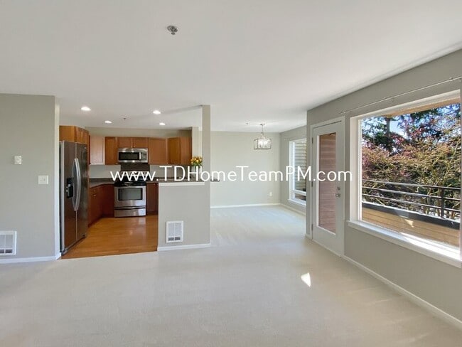 3520 Lake Washington Blvd SE Unit #101, Bellevue, WA 98006 - Condo for ...