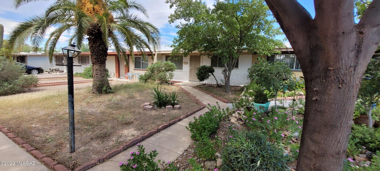 1531 E Iowa Dr, Tucson, AZ 85706 - Townhome Rentals in Tucson AZ ...