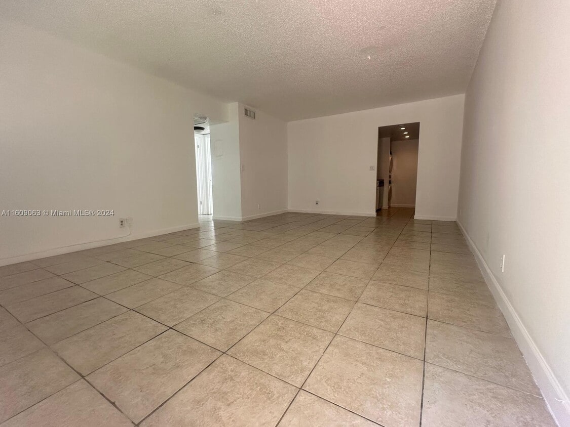 10206 Twin Lakes Dr Unit 15-B, Coral Springs, FL 33071 - Condo for Rent ...