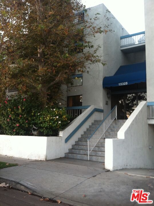 15325 Magnolia Blvd Unit 306, Los Angeles, CA 91403 - Condo for Rent in ...