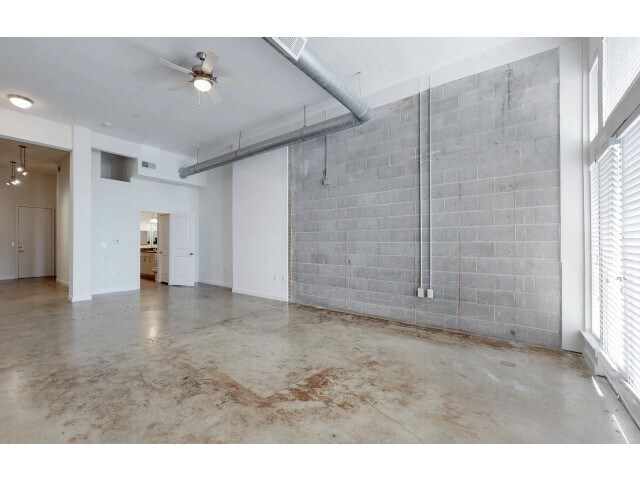 Trinity Loft Apartments - 1403 Slocum St Dallas, TX | Apartments.com