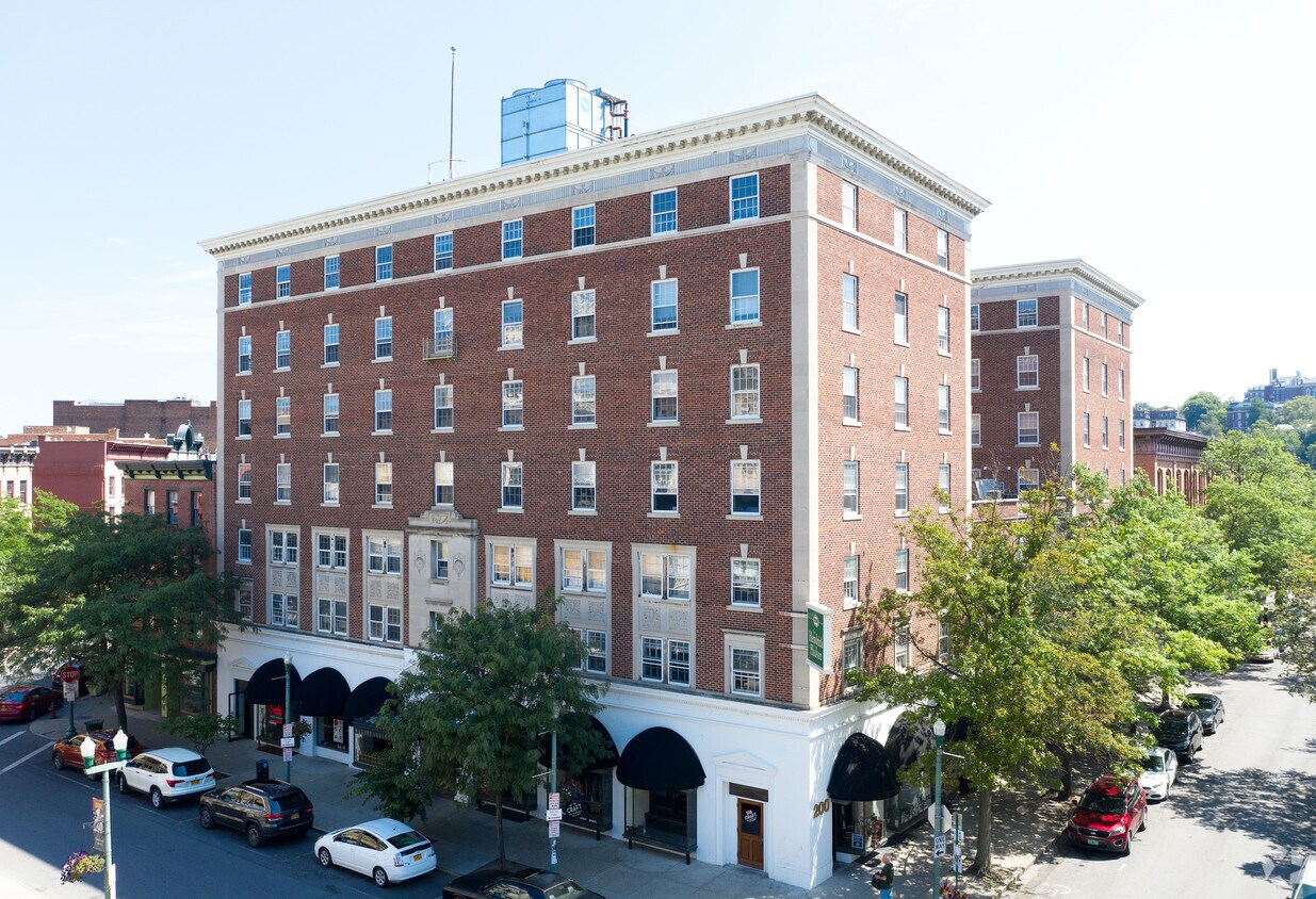 Hendrick Hudson - Apartments in Troy, NY | Apartments.com