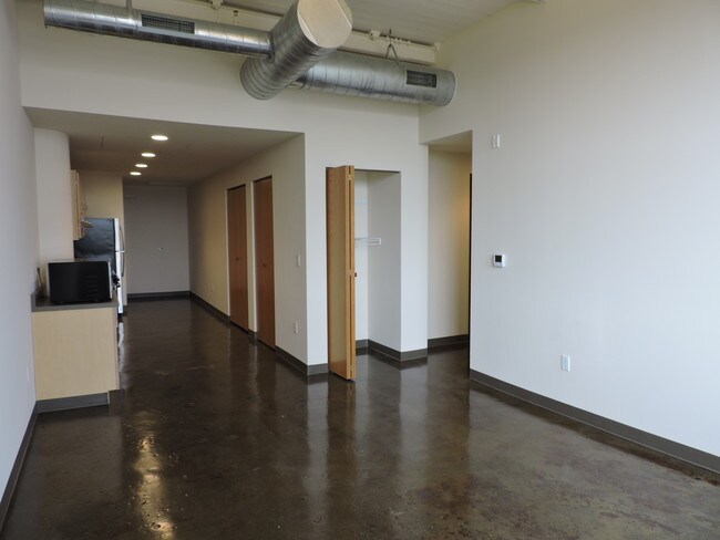 Paper Box Lofts Apartments - Milwaukee, WI | Apartments.com