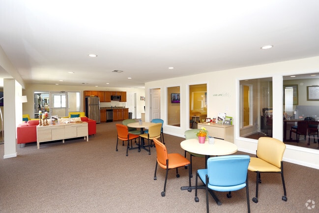 Kingston Square Apartments Apartments - Indianapolis, IN | Apartments.com