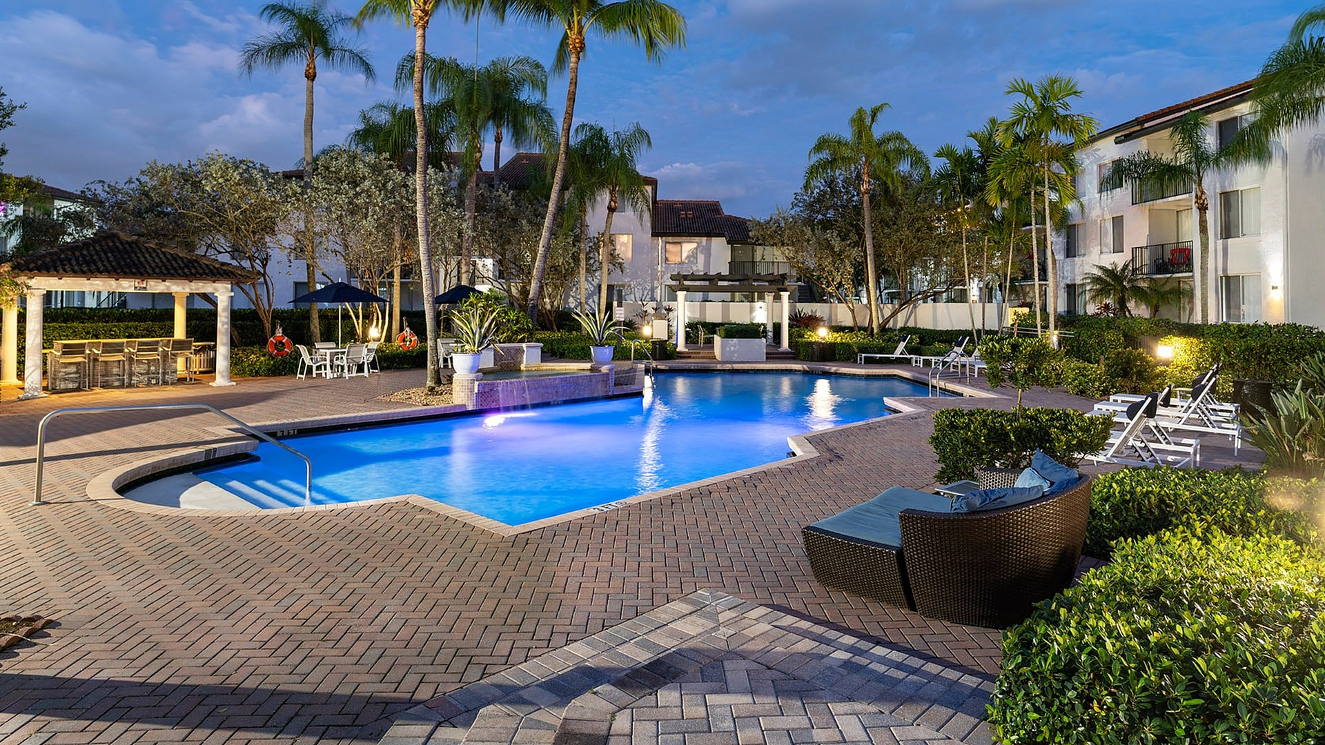 Lakes at Pembroke - 9900 Sheridan St Pembroke Pines, FL 33024 ...