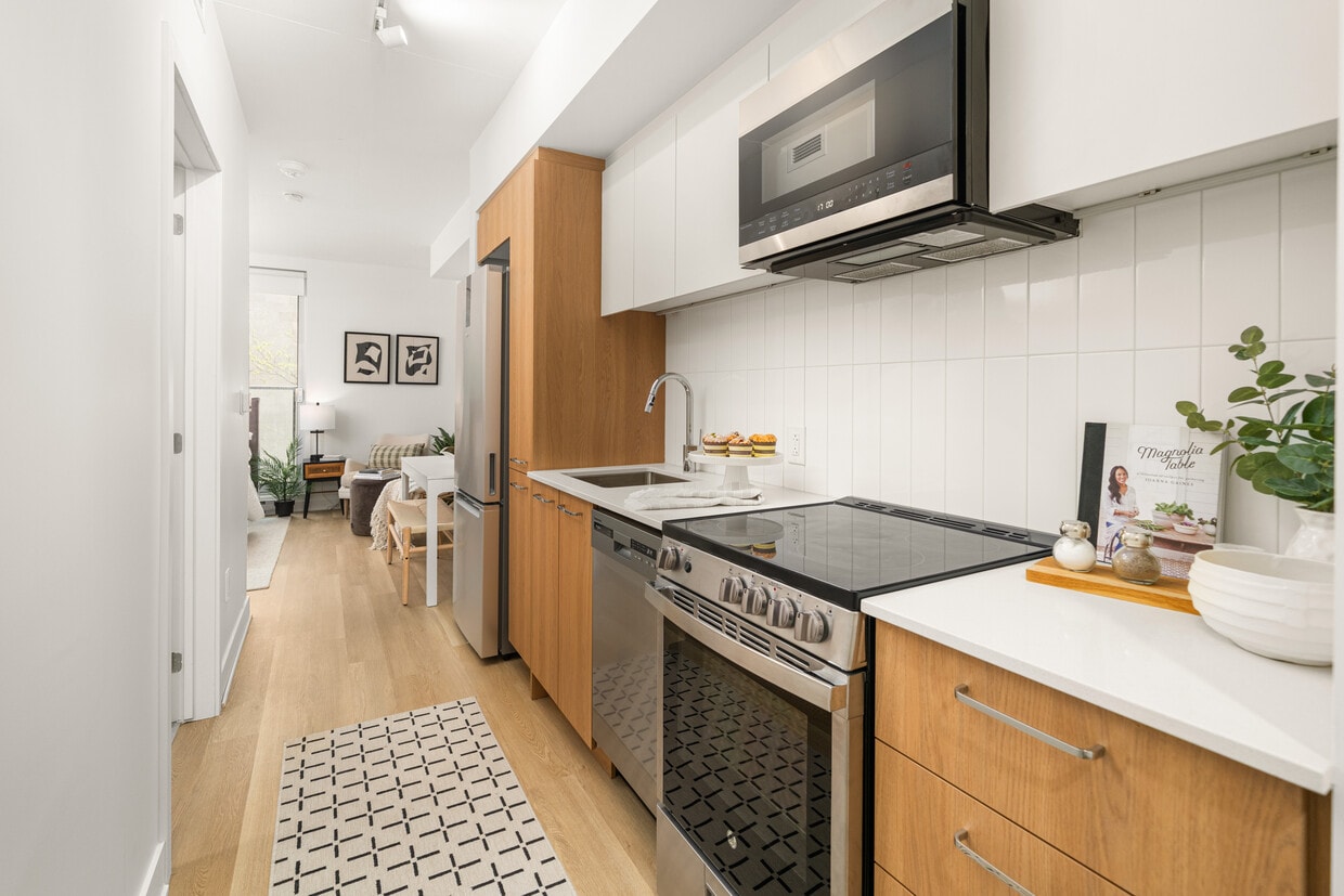 Champlain Apartments - 1415 Av Papineau Montréal, QC | Apartments.com