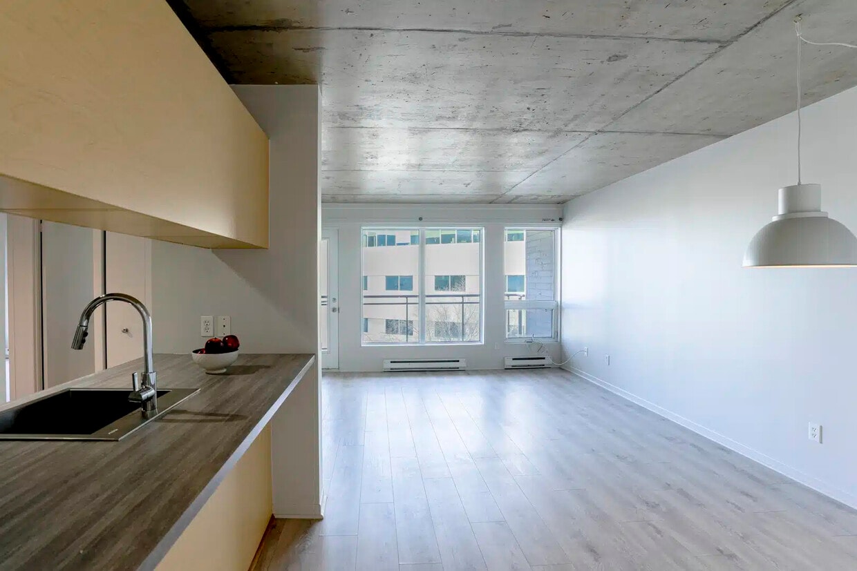 325 Rue Saint-Vallier E, Québec, QC G1K 9C5 Appartements - 325 Rue ...