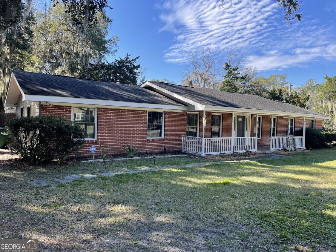 209 Bryant St W, St. Marys, GA 31558 - House Rental in St. Marys, GA ...