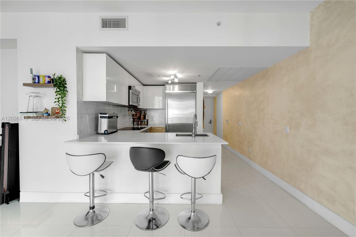 1300 Brickell Bay Dr Unit 2411, Miami, FL 33131 - Condo for Rent in ...