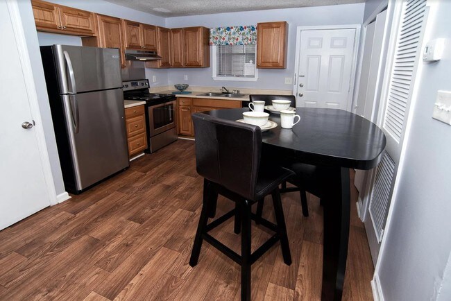 Greenbrier Apartments - Apartments in Decatur, AL | Apartments.com