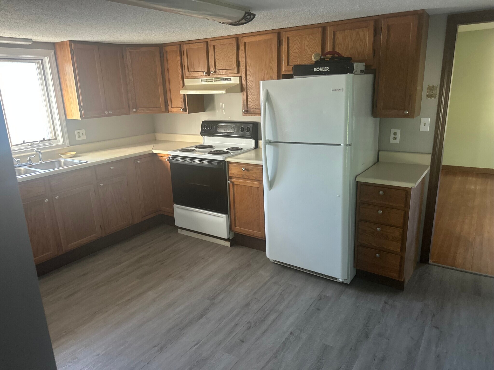 12 Grand St Unit 2ndfloor, Westfield, MA 01085 - 12 Grand St Westfield ...