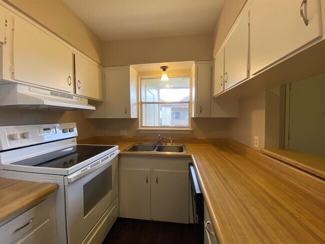 7714 Renwick Dr Unit K107, Houston, TX 77081 - Condo for Rent in ...