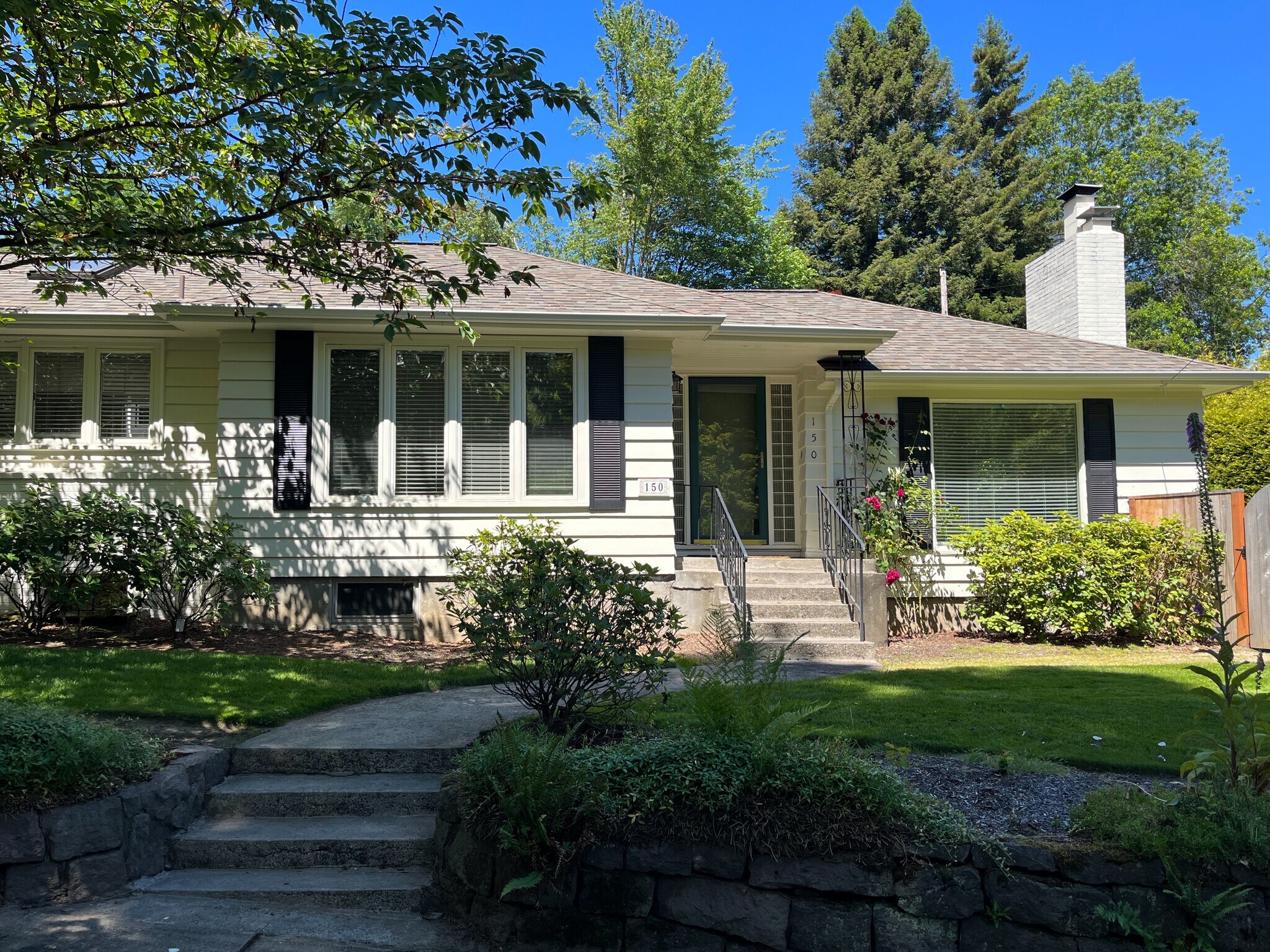 150 Nw Hermosa Blvd, Portland, OR 97210 - House Rental in Portland, OR ...