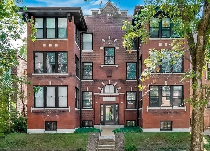 4166 Russell Blvd St. Louis, MO 63110 - Alquileres en St. Louis, MO ...