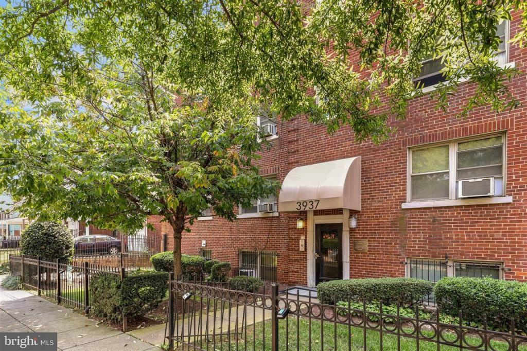 3937 S St SE, Washington, DC 20020 - House Rental in Washington, DC ...