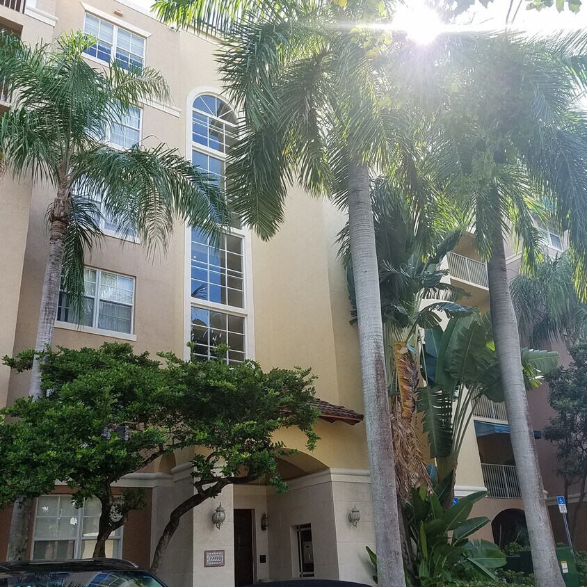 19999 E Country Club Dr Unit 1505, Aventura, FL 33180 - Condo for Rent in Aventura, FL ...