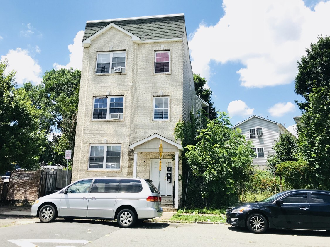 679-s-12th-st-newark-nj-07103-apartments-at-679-s-12th-st-newark