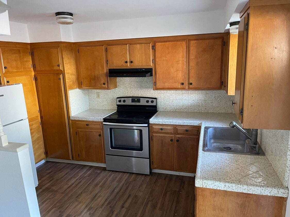 15 San Gabriel Dr Unit A, Chico, CA 95973 - Room for Rent in Chico, CA ...