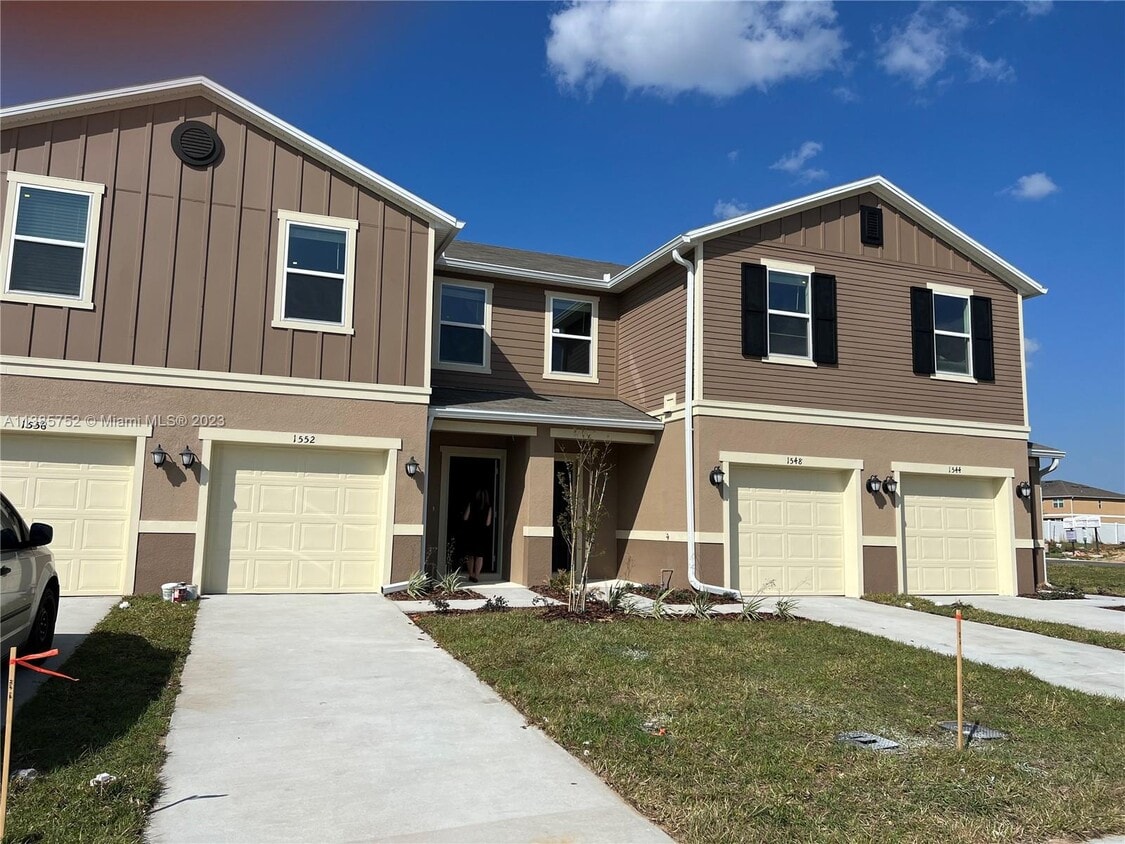 1552 Papaya Cir., Davenport, FL 33897 - Townhome Rentals in Davenport ...