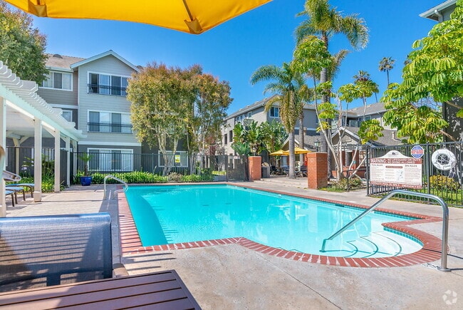 Downtown Oxnard Apartments for Rent with a Garage - Oxnard, CA - 28 ...