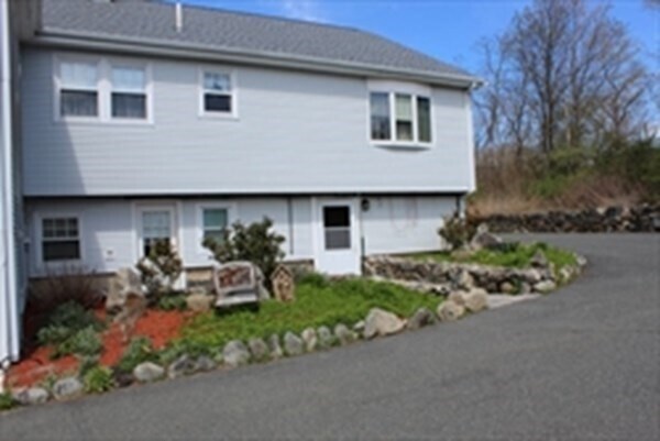 95 Salem Rd Unit 2, Topsfield, MA 01983 - Room for Rent in Topsfield ...