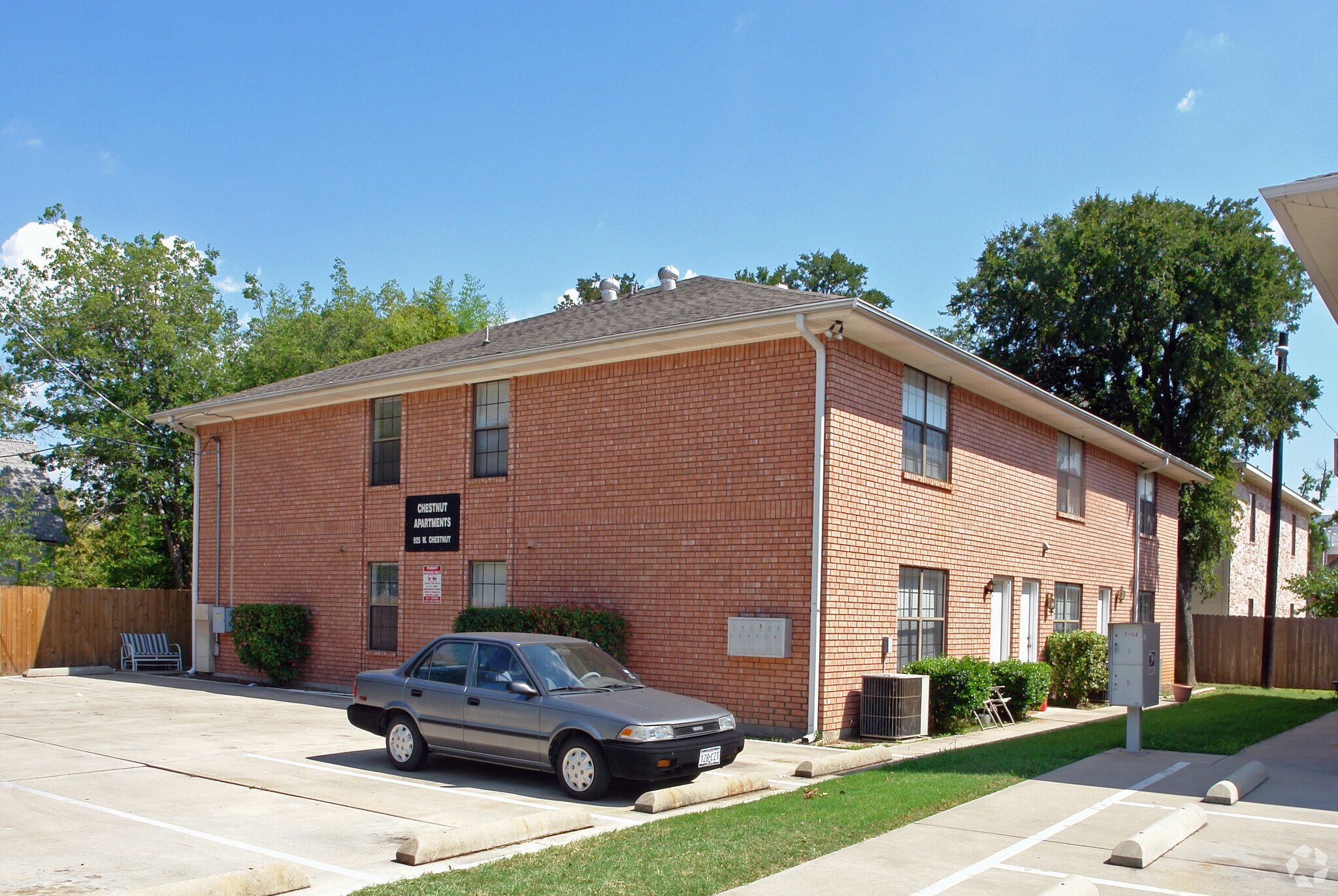 Chestnut Apartments - 925 W Chestnut St Denton, TX 76201 | Apartments.com