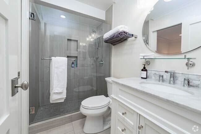 Corona Highlands Apartments for Rent with High Ceilings - Corona Del ...