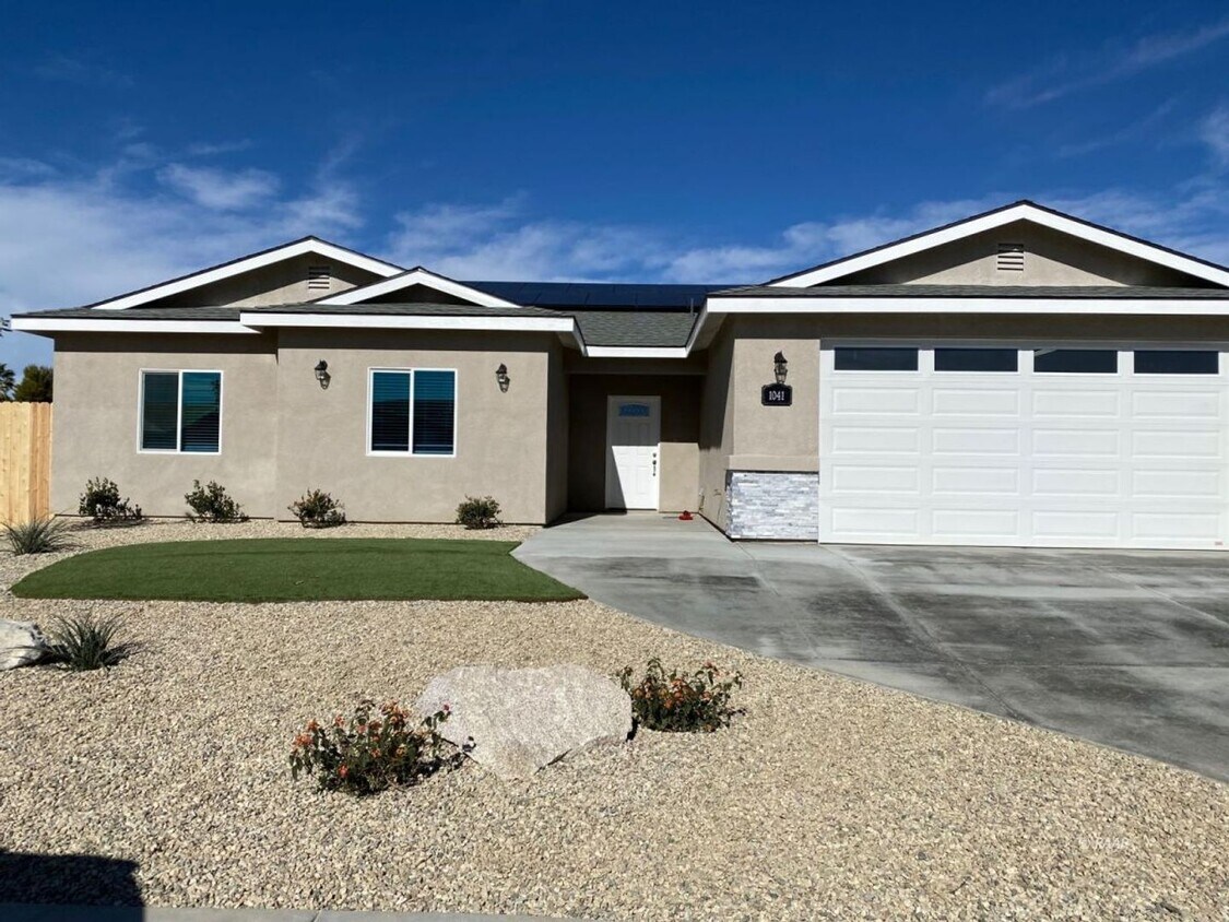 1041 Ocean Ave, Ridgecrest, CA 93555 - House Rental in Ridgecrest, CA ...