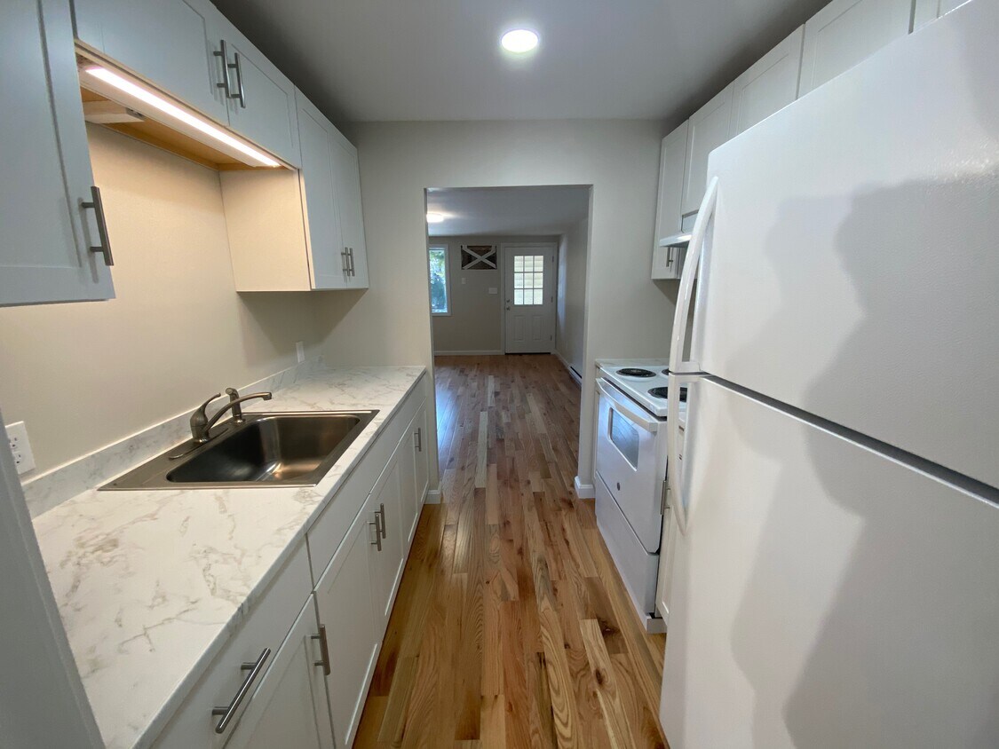 410 Portland St Unit C, Rochester, NH 03867 - 410 Portland St Rochester ...