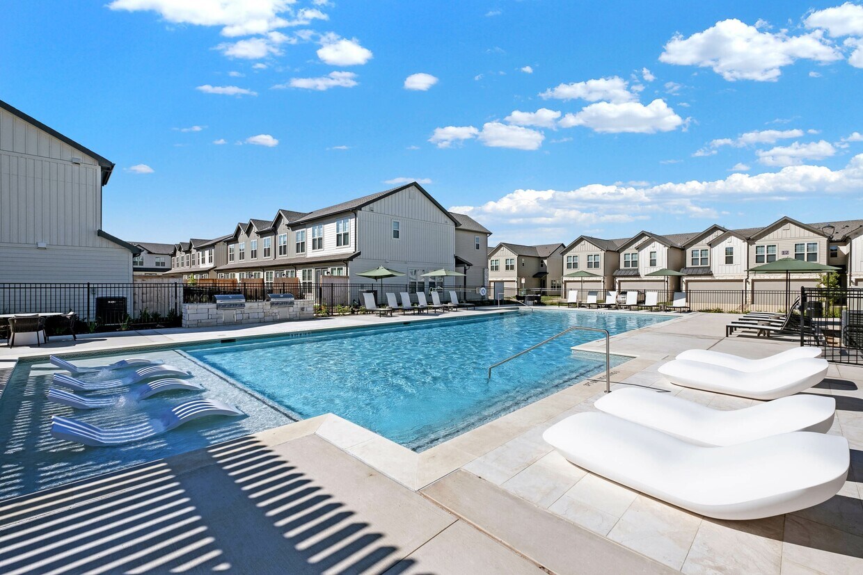 Caliza at the Loop Townhomes for Rent - San Antonio, TX | Apartments.com