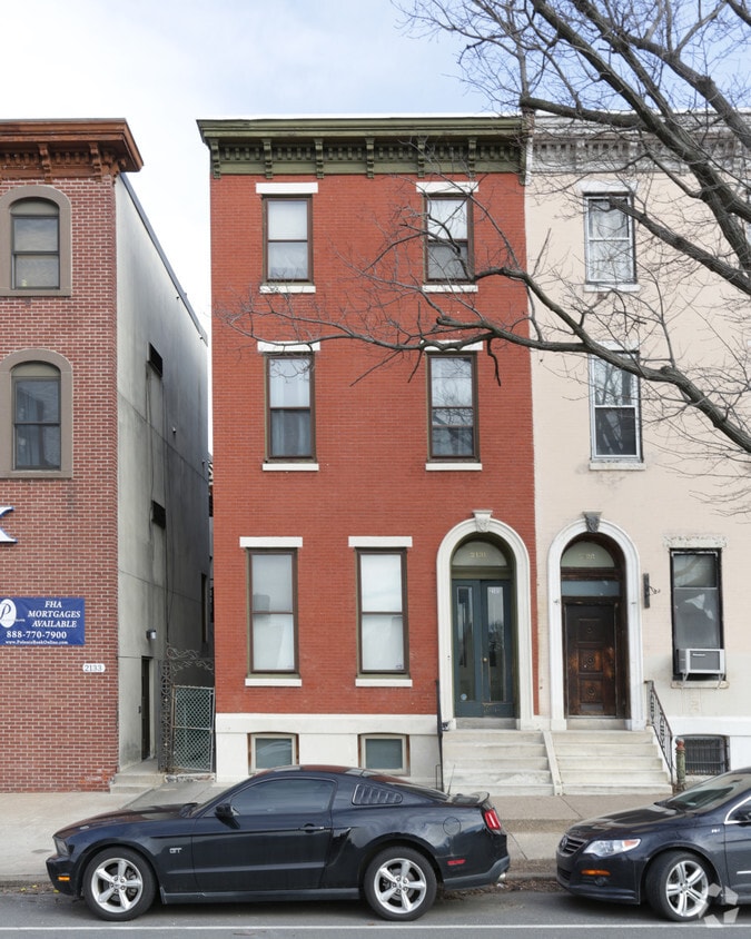 2131 Spring Garden St, Philadelphia, PA 19130 - 2131 Spring Garden St ...
