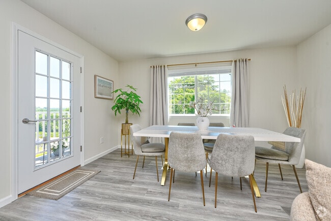Golf Links Apartments - 206 Golf Links Rd Middletown, NY 10940 ...