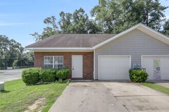 Deertree Hills Apartments for Rent with Extra Storage - Tallahassee, FL ...