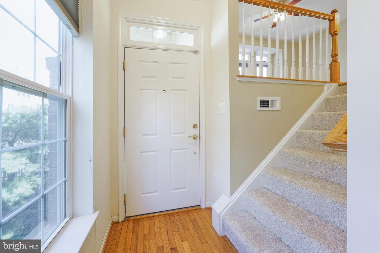 24752 Clock Tower Square, Stone Ridge, VA 20105 - Townhome Rentals in ...