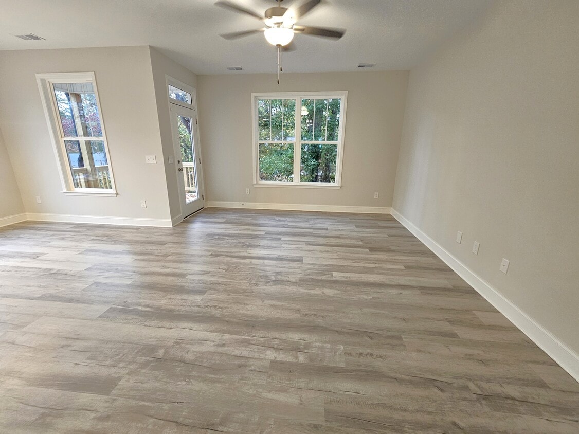 121 Marianne Ln, Easley, SC 29642 - Townhome Rentals in Easley SC ...