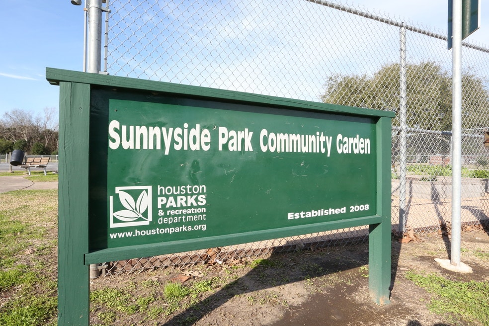 Is Sunnyside a Good Place To Live in Houston TX? - Neighborhood Guide by Apartments.com