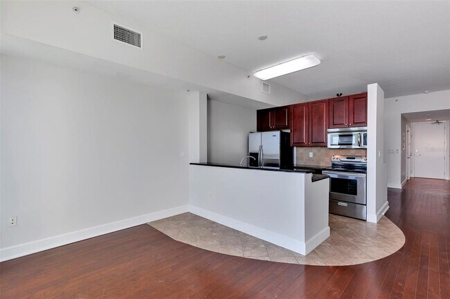 101 S Eola Dr Unit 608, Orlando, FL 32801 - Condo for Rent in Orlando, FL | Apartments.com