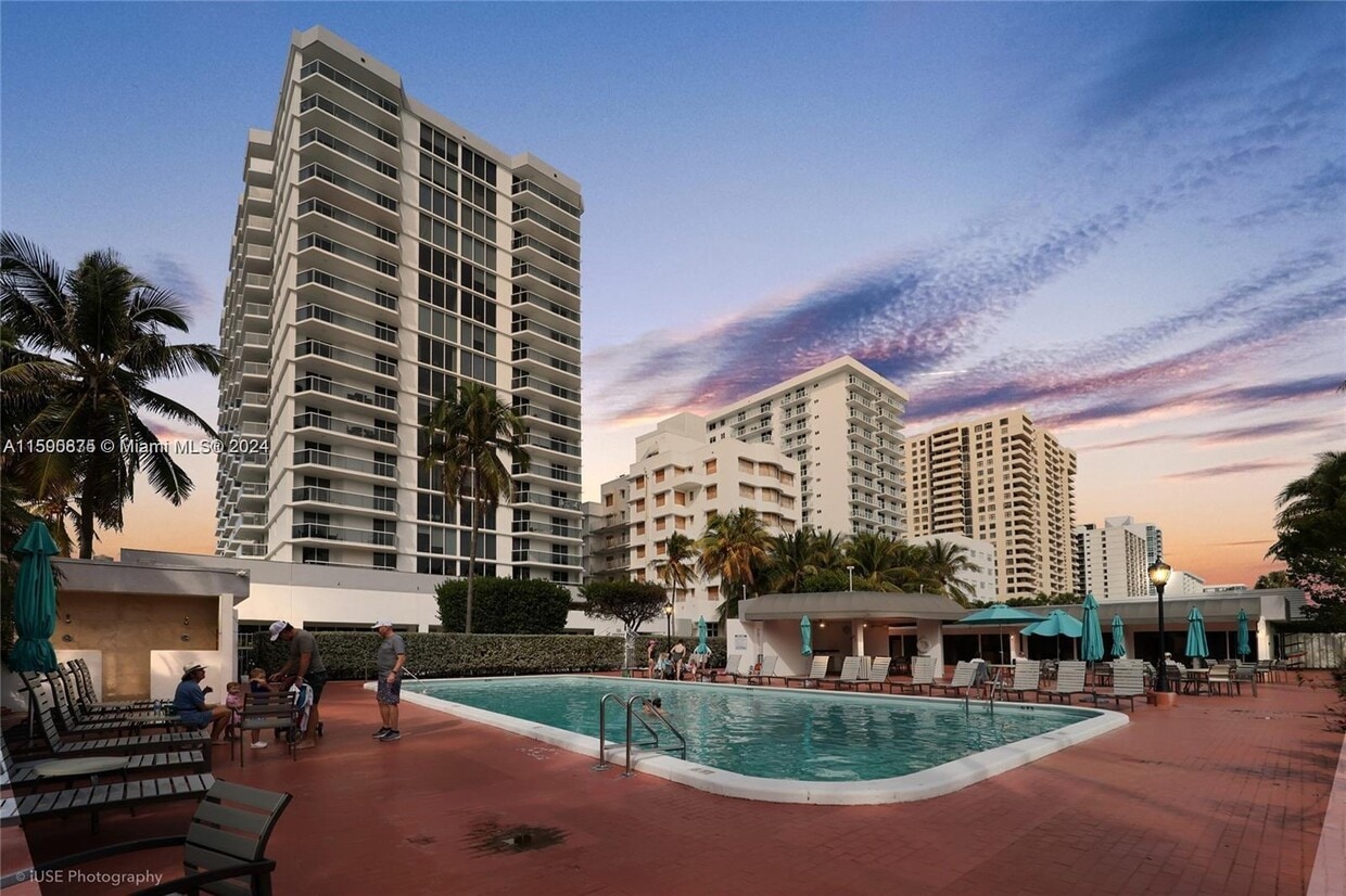 2401 Collins Ave Unit 1009, Miami Beach, FL 33140 - Condo for Rent in Miami Beach, FL ...