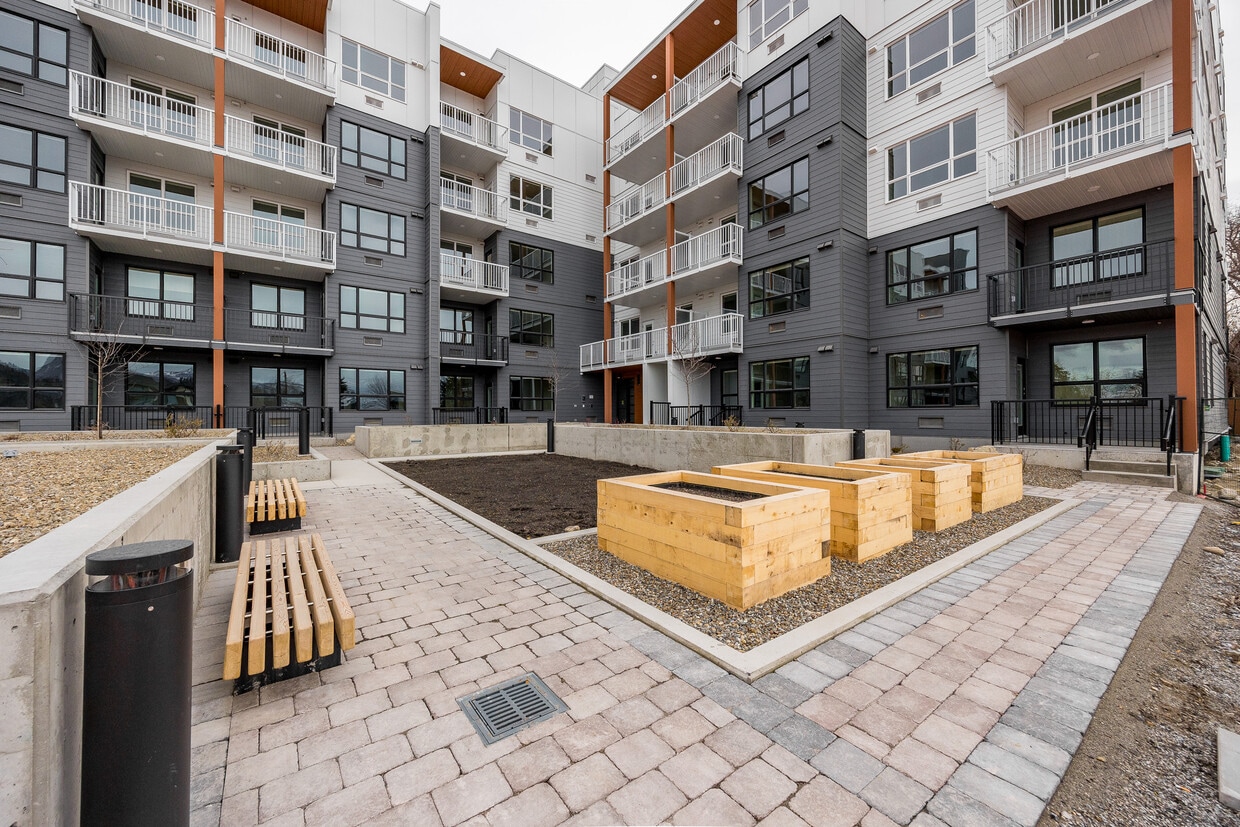 500 Asher Apartments - 500 Asher Rd Kelowna, BC | Apartments.com