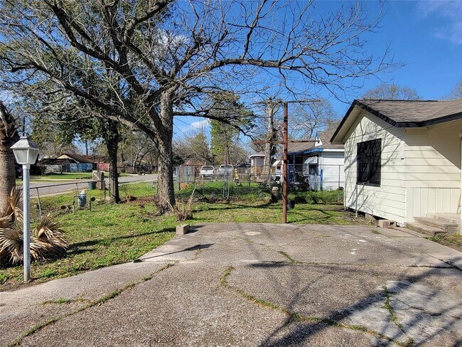 9222 Sandra St, Houston, TX 77016 - House Rental in Houston, TX ...