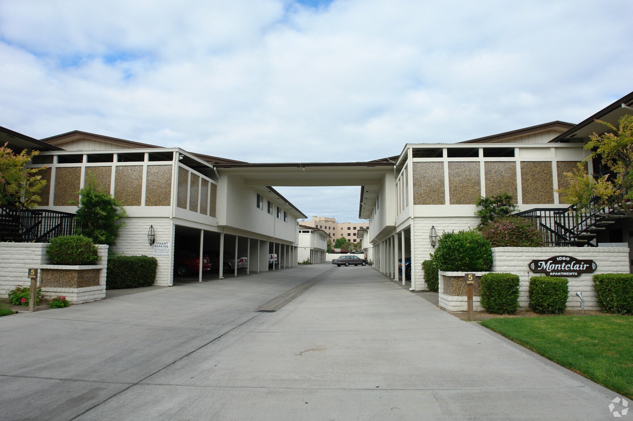 Montclair Apartments - 1060 San Marino Way Salinas, CA 93901 ...