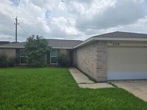 Cottonwood Estates Apartments for Rent with Parking - Deer Park, TX ...
