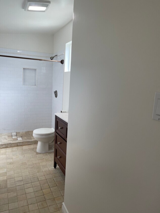 7920 Aura Ave, Reseda, CA 91335 - House Rental in Reseda, CA ...