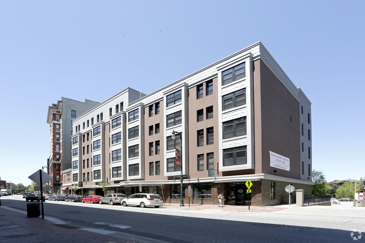645 Congress Apartments - 643-649 Congress St Portland, ME 04101 ...