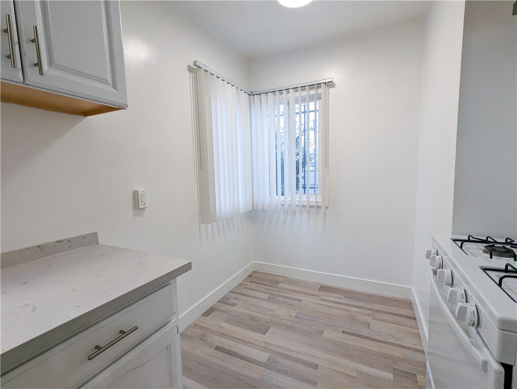 6101 S Hobart Blvd, Los Angeles, CA 90047 - Room for Rent in Los ...
