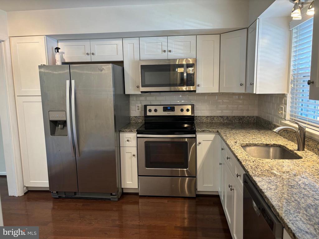 23 Bellows Ct, Baltimore, MD 21204 - Townhome Rentals in Baltimore MD ...