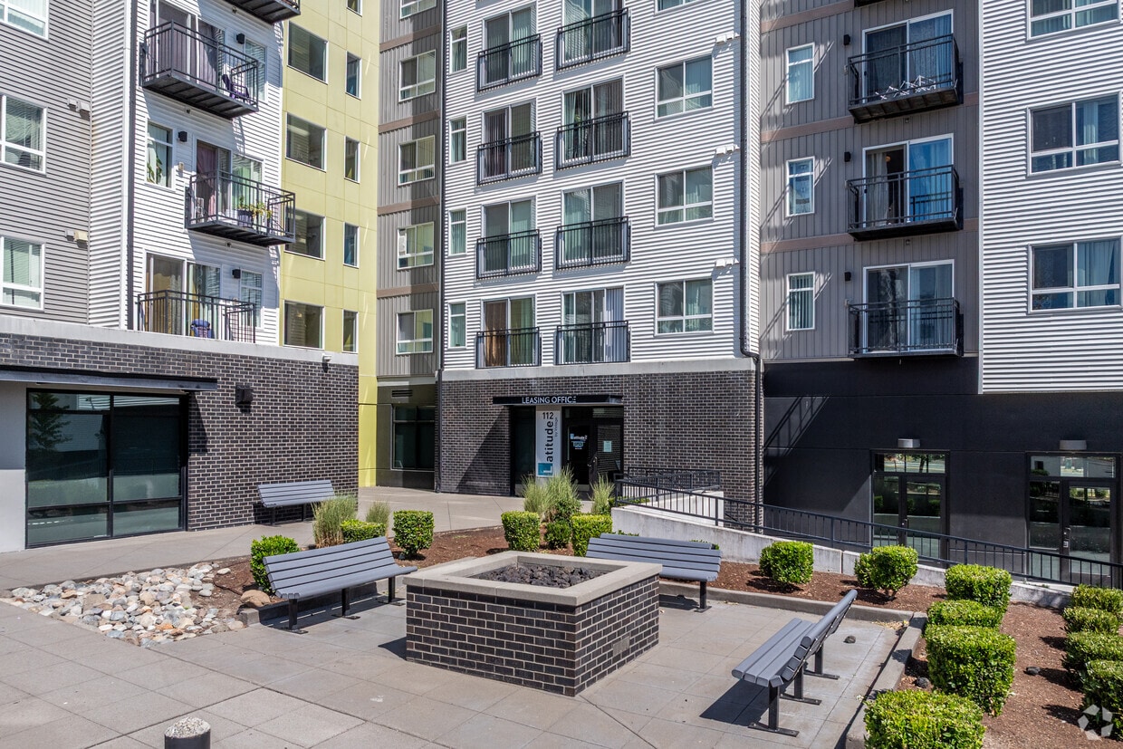 Latitude 112 - 125 Sw 112th St Seattle, WA 98168 | Apartments.com