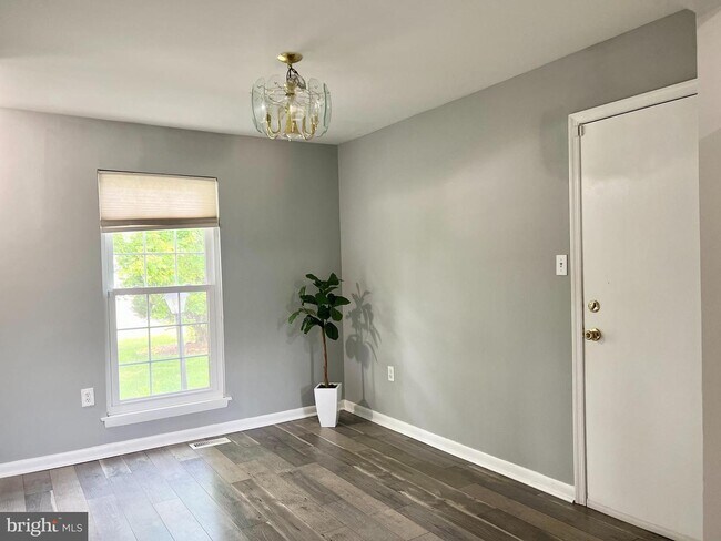 5624 Roundtree Dr, Woodbridge, VA 22193 - House Rental in Woodbridge ...